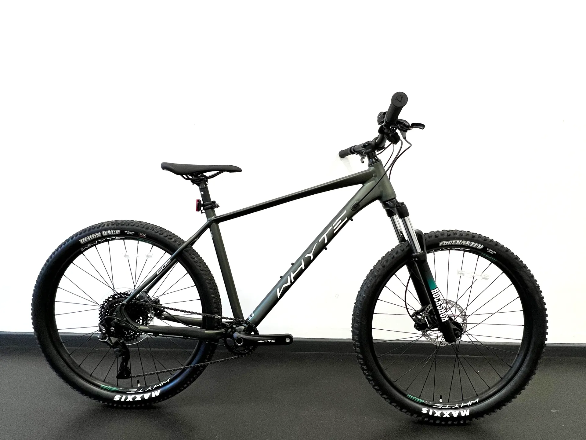 EX-DISPLAY Whyte 605 V4 Mountain Bike Large 2023 in Matt Moss